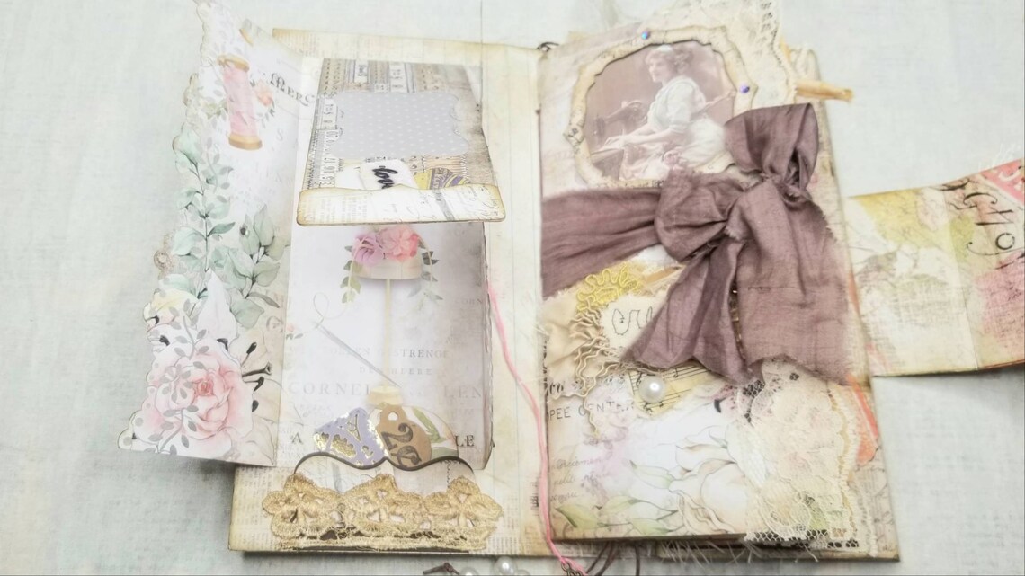 Trifold Sewing Themed Portfolio Full Journal Inside - Etsy