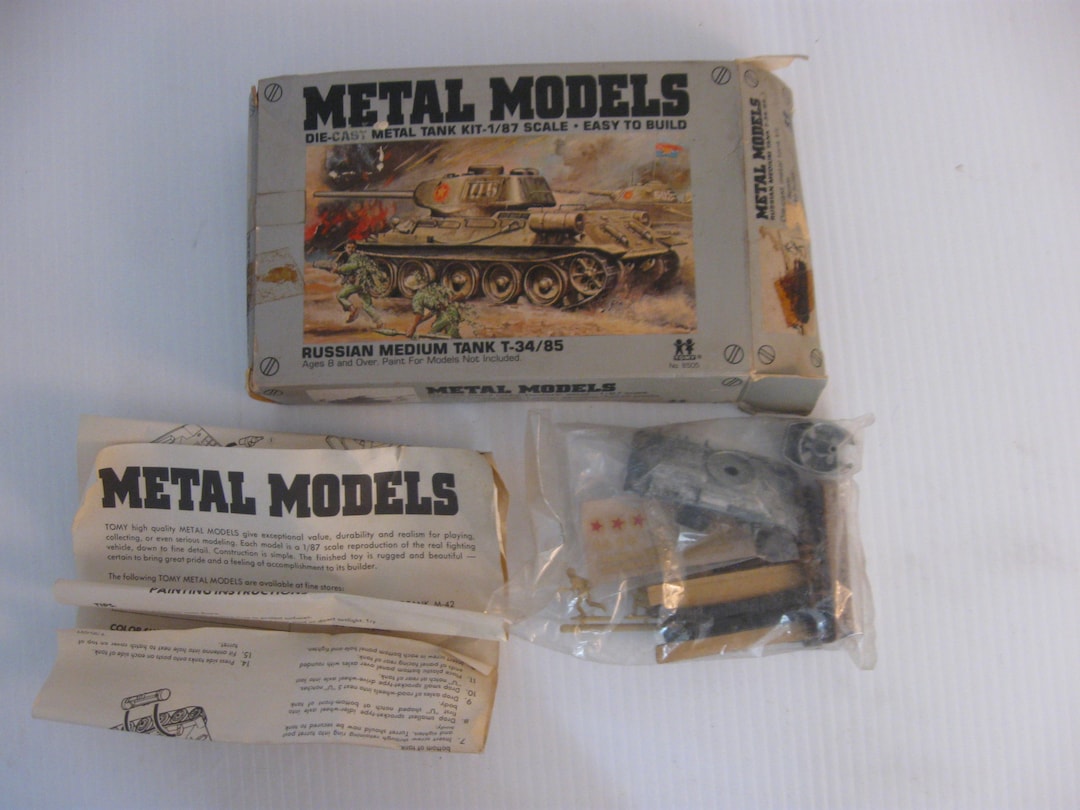 Russian Medium Tank T-34/85 Vintage Military Tank Model by Metal Models ...