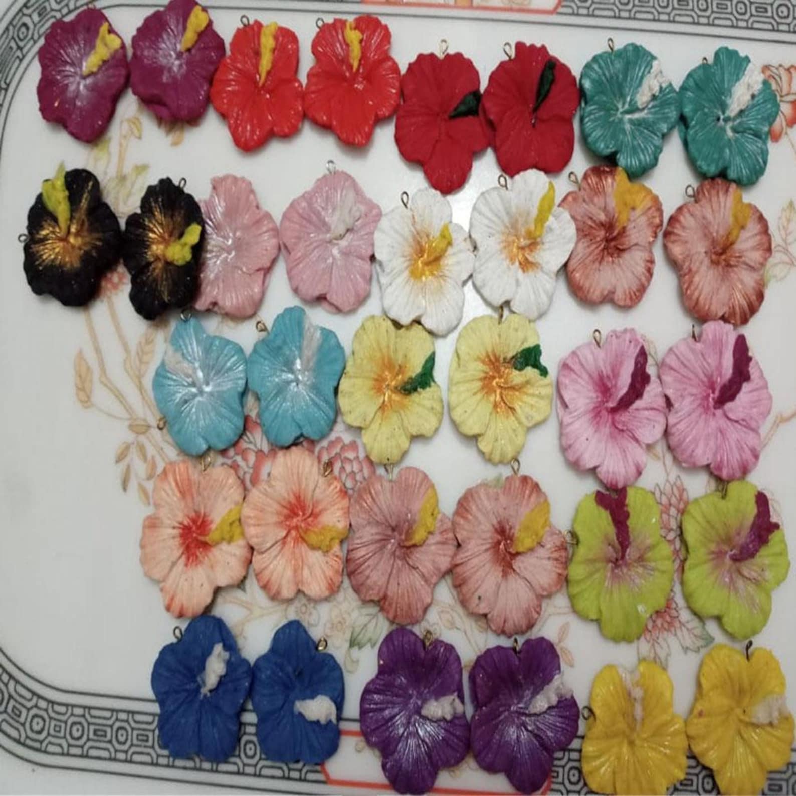 Handmade Polymer Clay Hibiscus Flower Charms –one Piece (light & Dark ...
