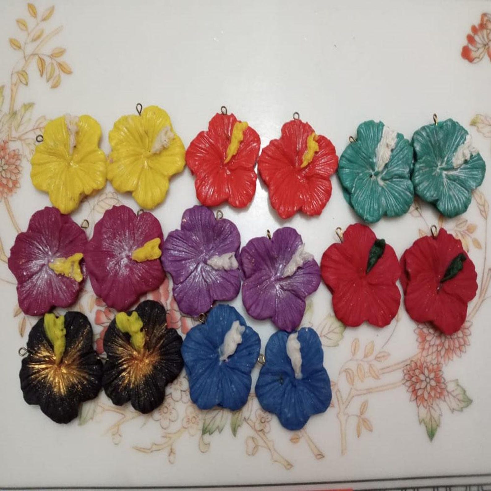 Handmade Polymer Clay Hibiscus Flower Charms –one Piece (light & Dark ...