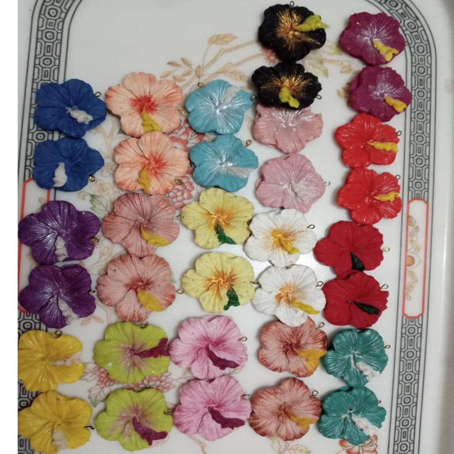 Handmade Polymer Clay Hibiscus Flower Charms –one Piece (light & Dark ...