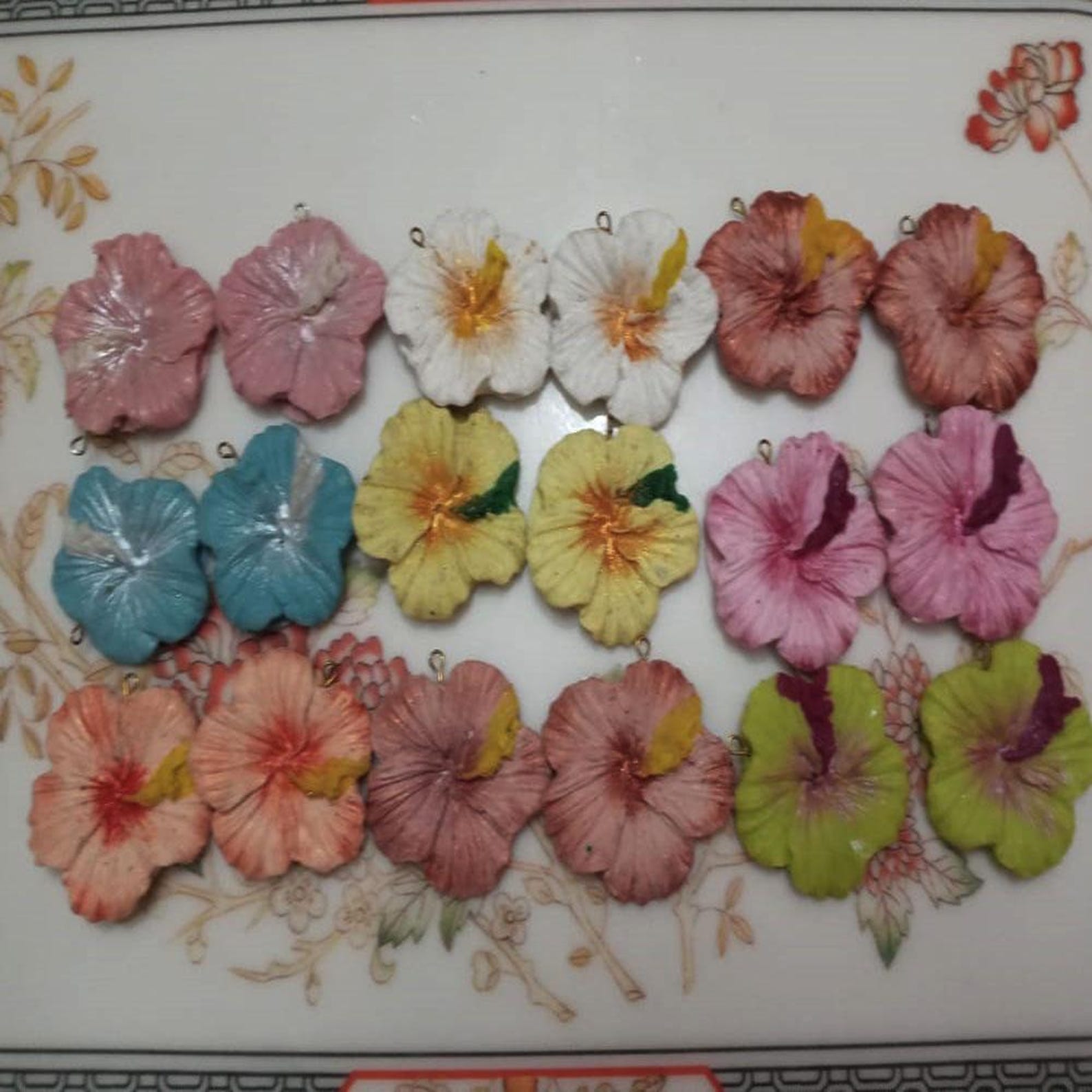 Handmade Polymer Clay Hibiscus Flower Charms –one Piece (light & Dark ...