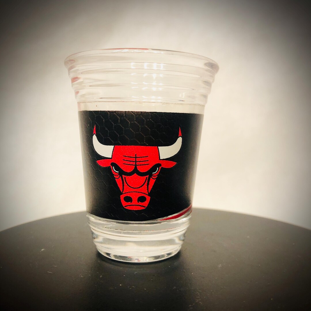 UNIQUE - Chicago Bulls Vintage Shot Glass ~ NBA Team Logo - Etsy