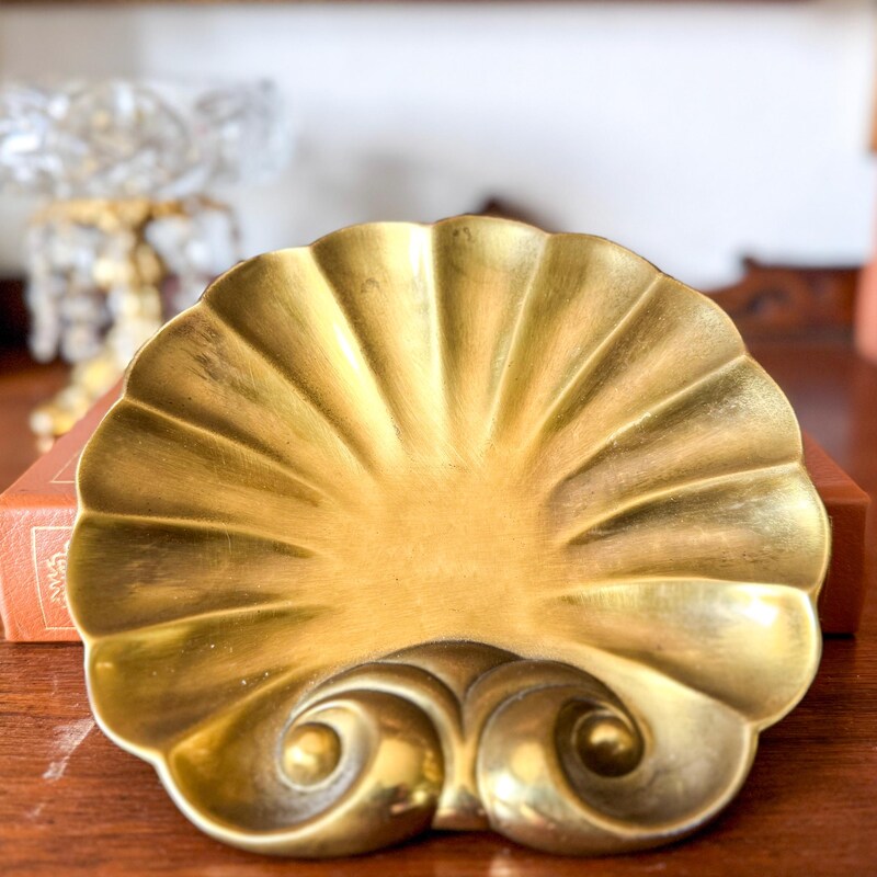 Clam Shell Dish - Etsy