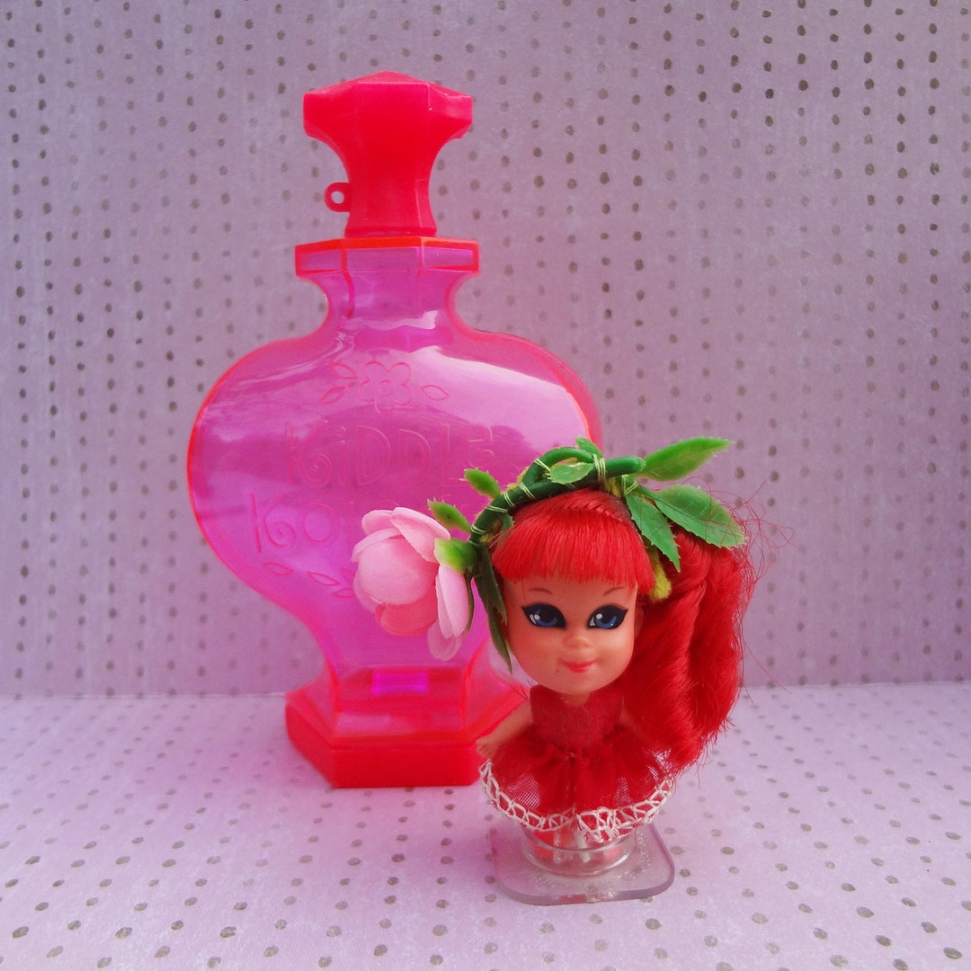 Kiddle Kologne Rose Bud Doll, Red Dress, Hair Accessory Rose Piece ...