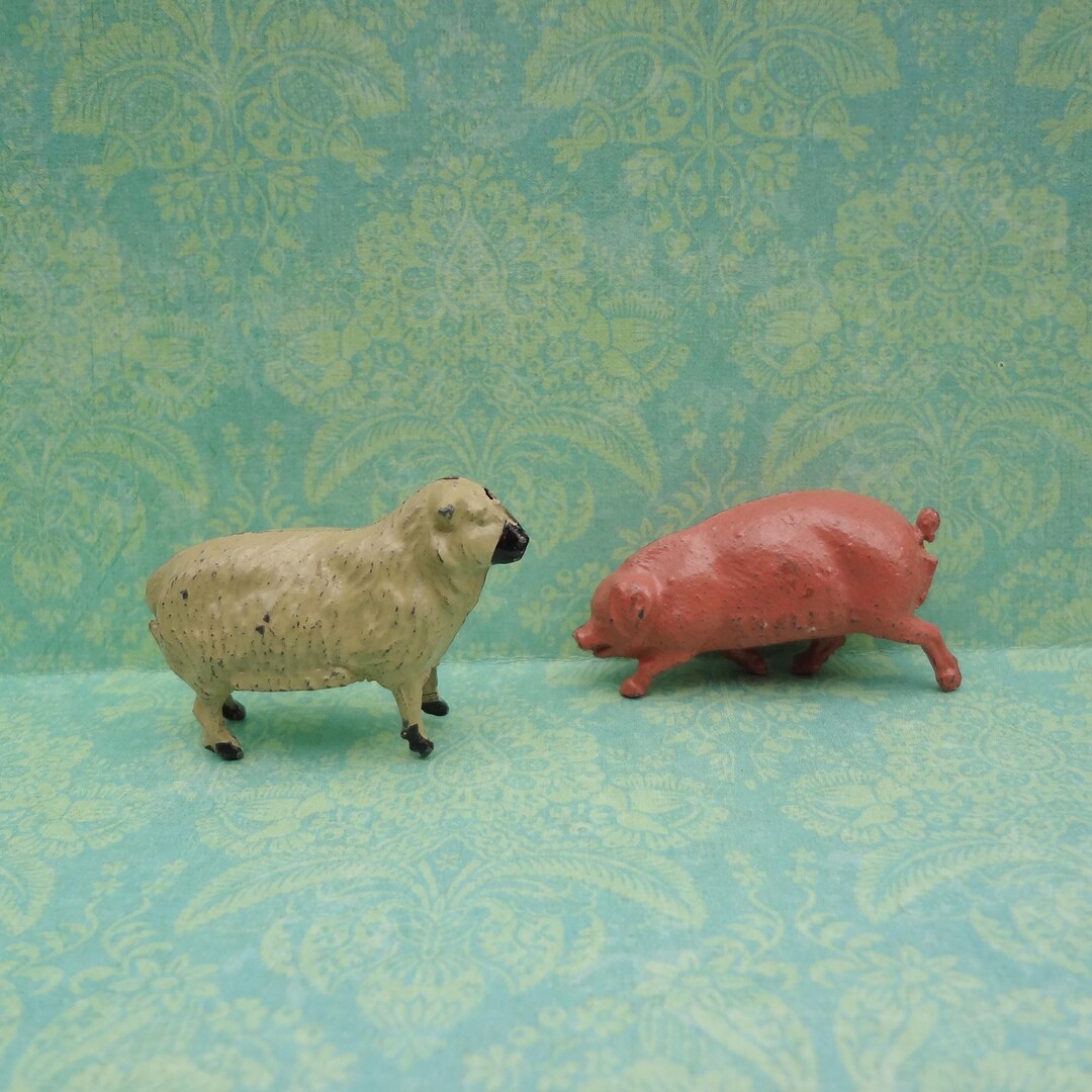 Sheep & Pig * Lead Cast Metal * Made in England * Miniature Animal Farm ...