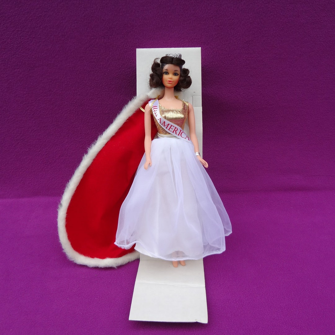 Vintage Miss America Walk Lively Brunette Quick Curl Eye Lashes Barbie ...