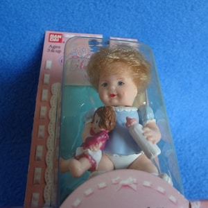 1987 Bandai Tiny Blessing "tiny Sarah" Vintage Jointed Vinyl Miniature Baby Doll Holding Bottle ...