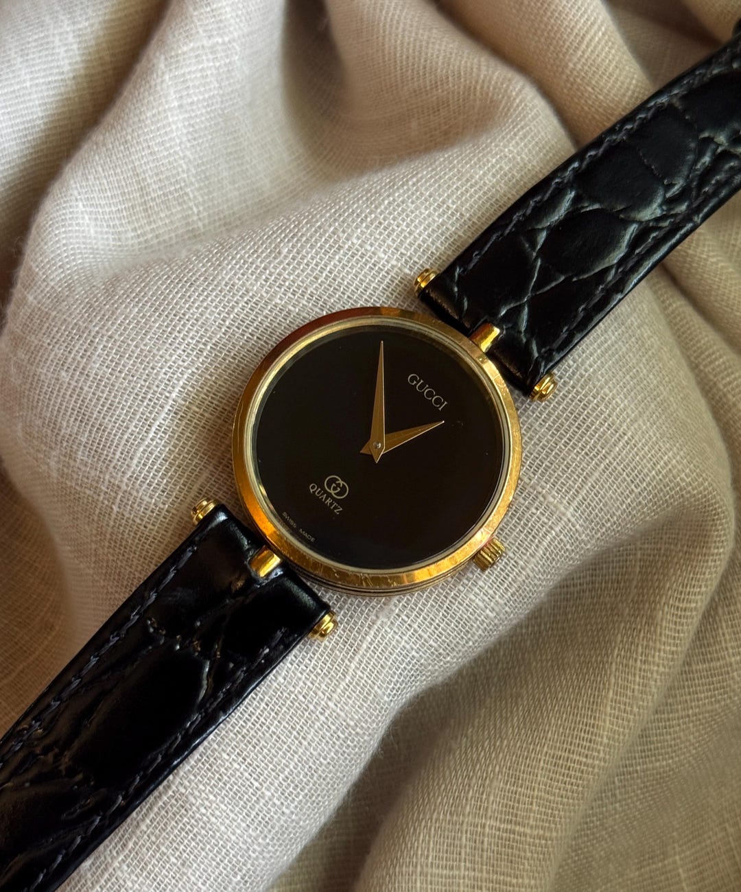Vintage Gucci Ladies Watch – Black Dial Gold Quartz Watch – Leather ...