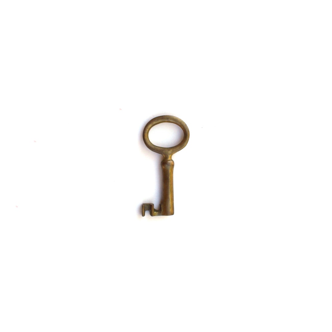 Vintage Brass Small Skeleton Key Decorative Jail Key Rustic Home Decor ...