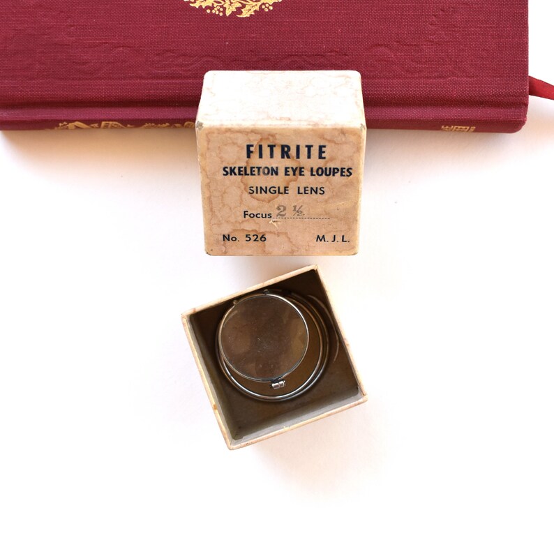 Vintage Magnifier Loupe With a Stand Compact Fitrite Skeleton - Etsy