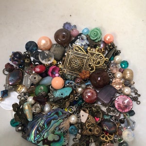 BEAD DESTASH Vintage and New Bead Mix 3oz - Etsy