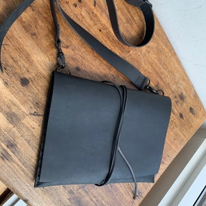 IPad Case With Crossbody Strap / Leather iPad Bag Messenger / Shoulder ...