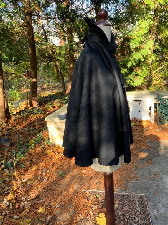 Victorian wool cape---serious turns to sweet with a p… - Gem