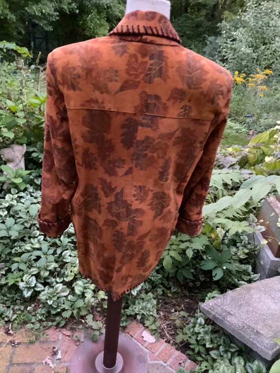 80s copper leaf-print boxy suede jacket perfect for a… - Gem