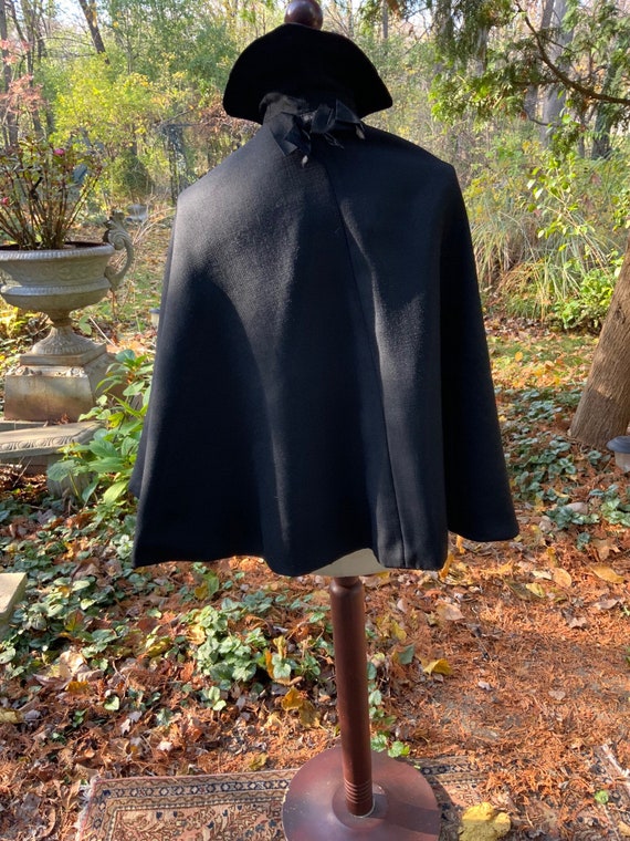 Victorian wool cape---serious turns to sweet with a p… - Gem