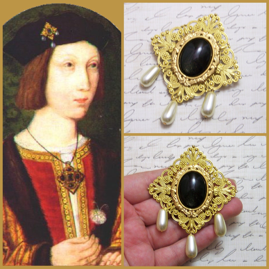 Historical Tudor Replica Brooch, Prince Arthur Reproduction Medieval ...
