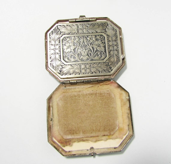 Karess Woodworth compact - - antique compact - antiq… - Gem