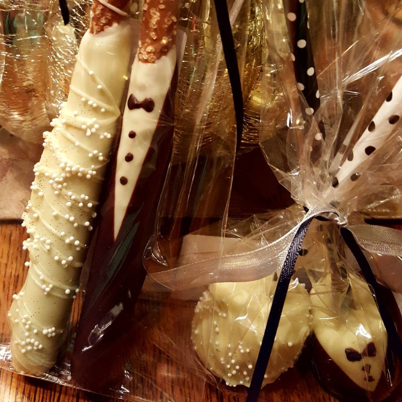 Bride and Groom Chocolate Pretzel Rod Wedding Favors - Etsy
