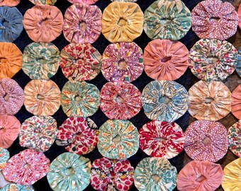 Beautiful Handmade Yoyo Quilt Aprox 88x60 Inches. - Etsy