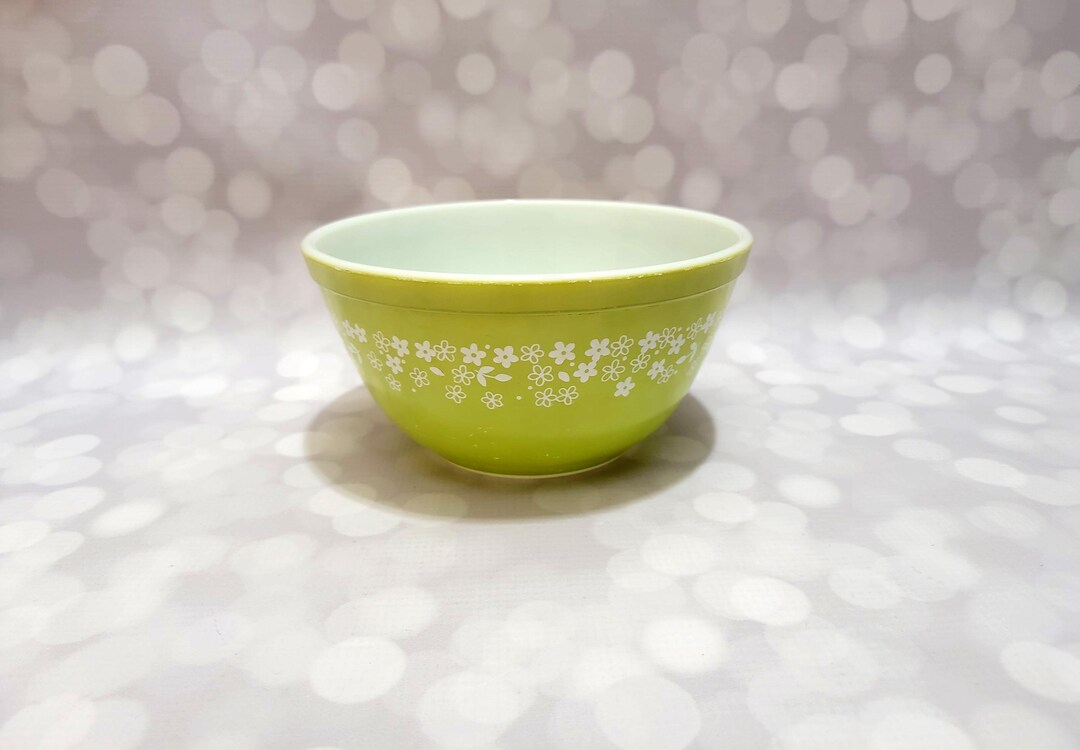 Crazy Daisy Lime Green Pyrex Bowl 402 1.5 Quart Vintage Retro Kitchen ...