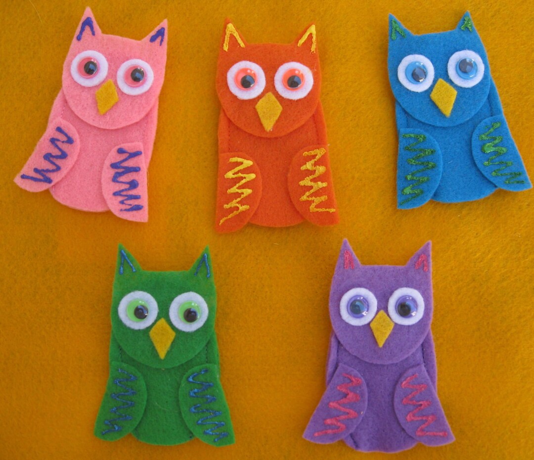 5 Owls Finger Puppets With Laminated Rhyme, Handcrafted From Felt - Etsy
