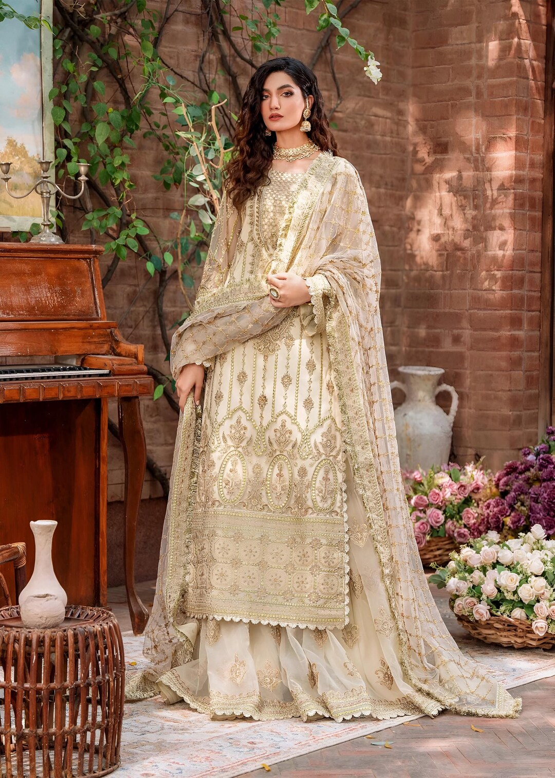 White Color Sharara Nikah Dress,luxury Wedding Wear,party Wear ,eastern ...