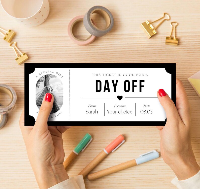 Day off Gift Coupon: Editable Printable Voucher (canva Template) - Etsy