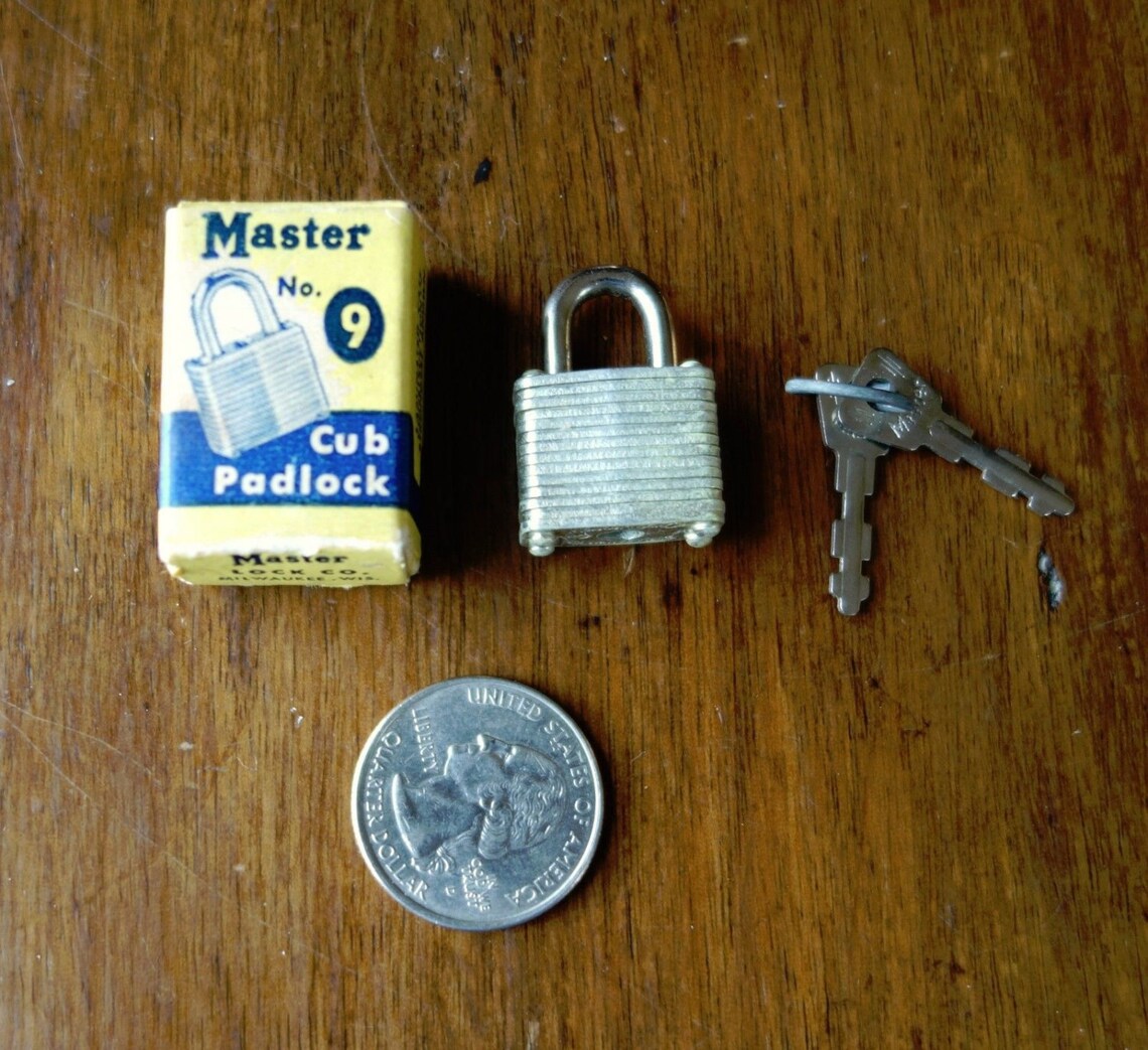Tiny Vintage Master Lock No. 9 Cub Padlock Box & Keys | Etsy