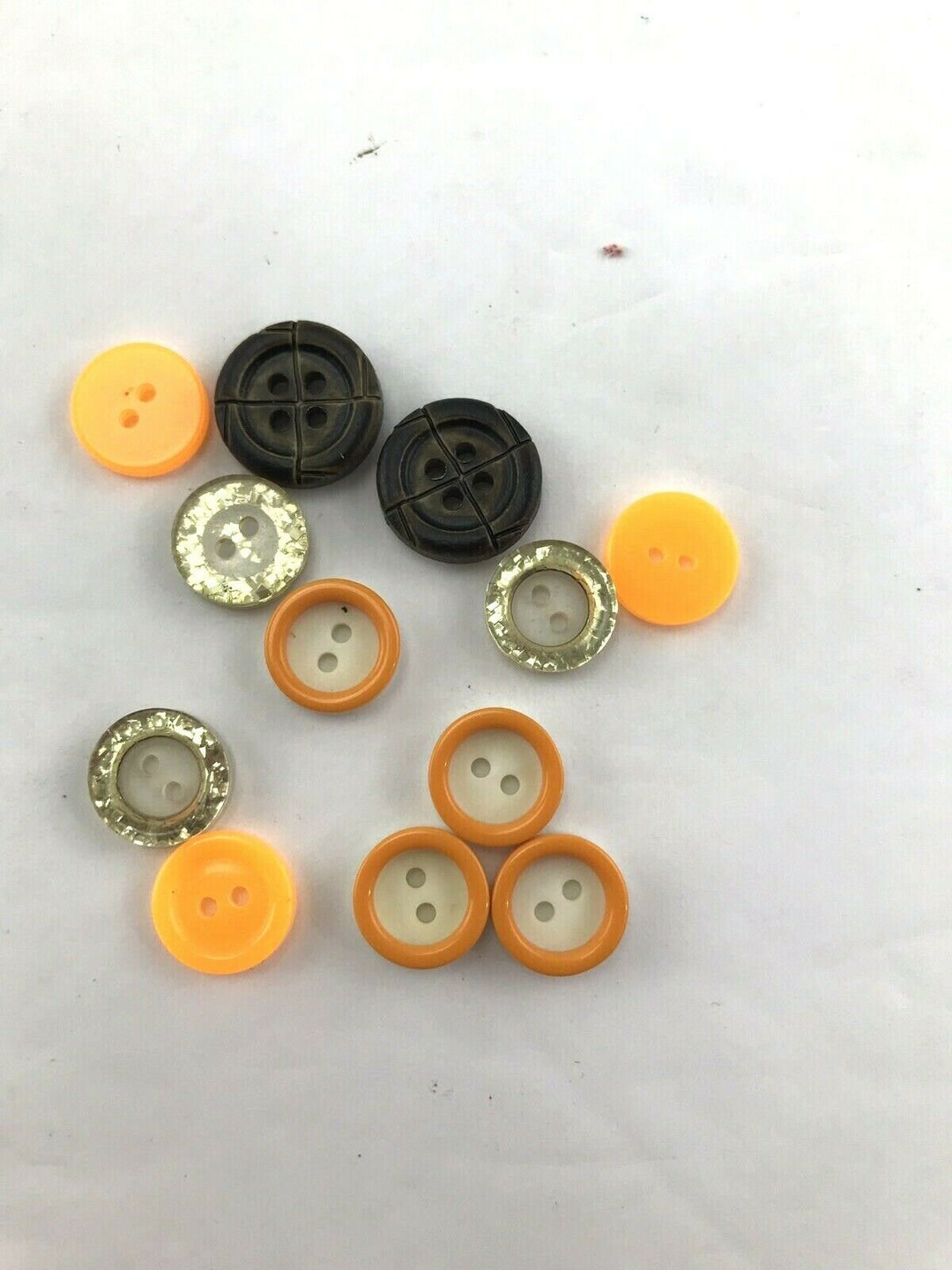 Set of 12 Assorted Buttons Craft Embellishment Scrapbook - Etsy