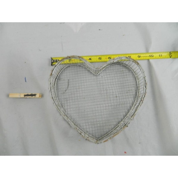 Wire Heart Basket - Etsy