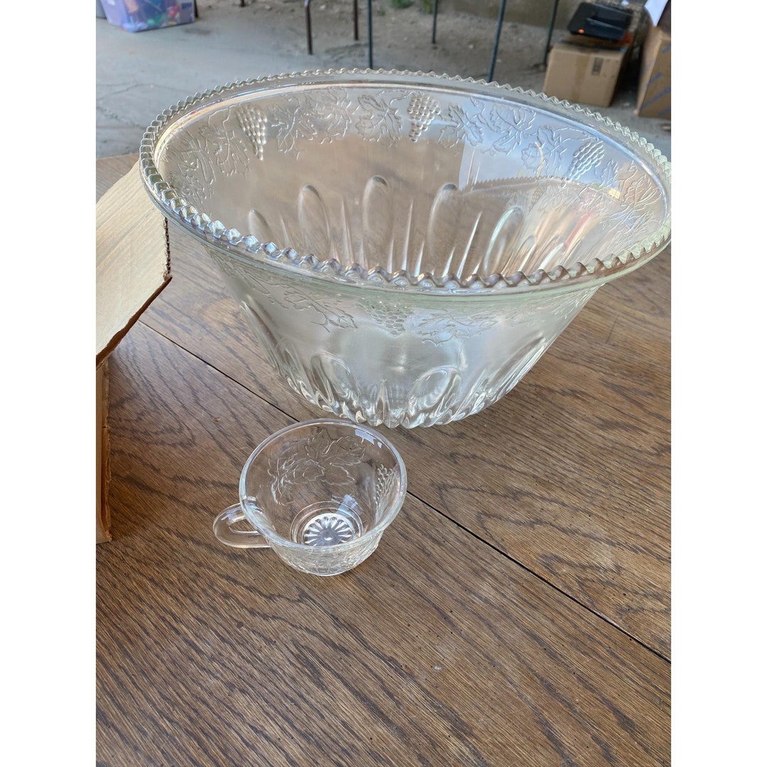 Vintage Cut Glass Punch Bowl 8 Cups - Etsy