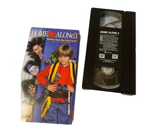 VHS 1990 Vintage Movie Titled Home Alone Starring Macaulay Culkin ...