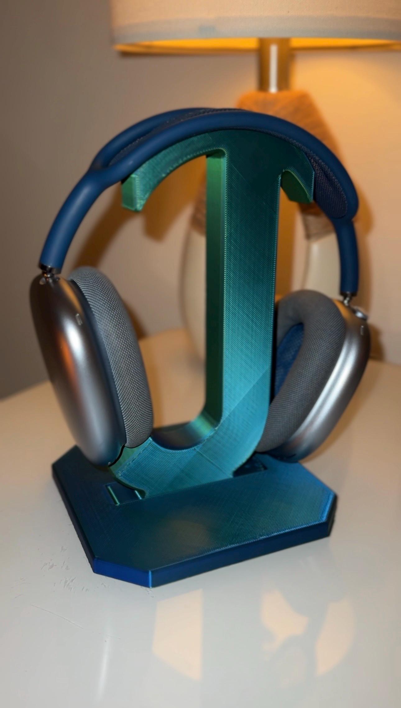 3D Printed Custom Letter Headphone Stand - Personalized Desk Organizer ...