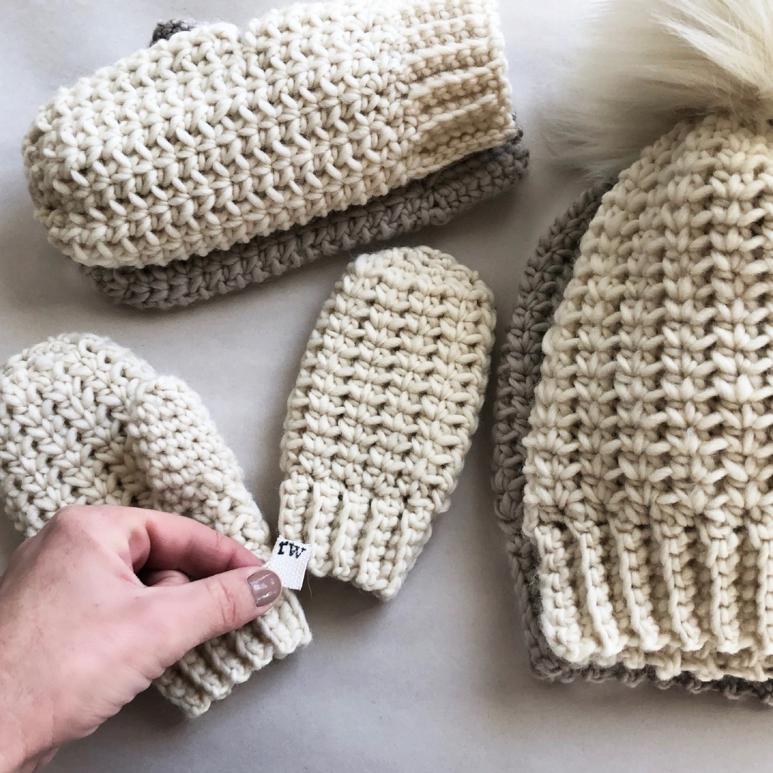 CROCHET PATTERN the Remy Mittens Crochet Mittens Easy | Etsy