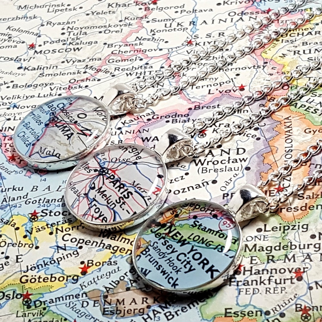 Custom Vintage Map Necklace: Personalized Travel Location Jewelry - Etsy
