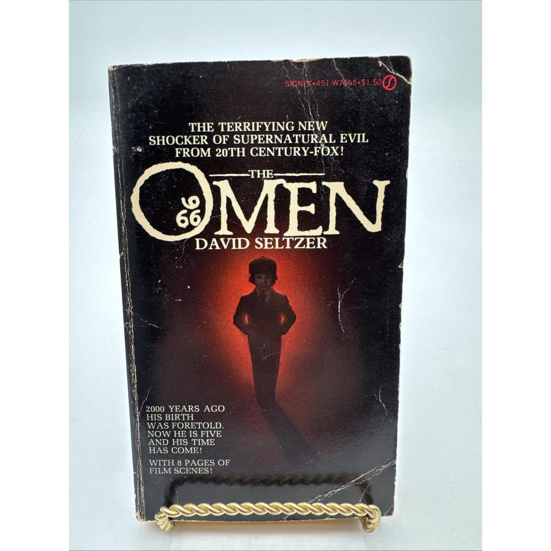 The Omen by David Seltzer 1976 Horror Paperback Book Signet ...