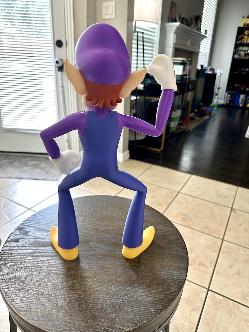 3D Printed Waluigi Figure: Nintendo Fan Art, Retro Gamer Decor - Etsy