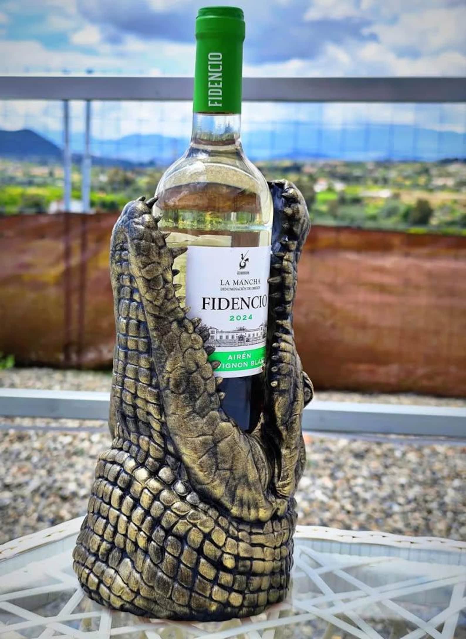 Alligator Crocodiles Head Wine Bottle Display With Antique Gold Accent ...