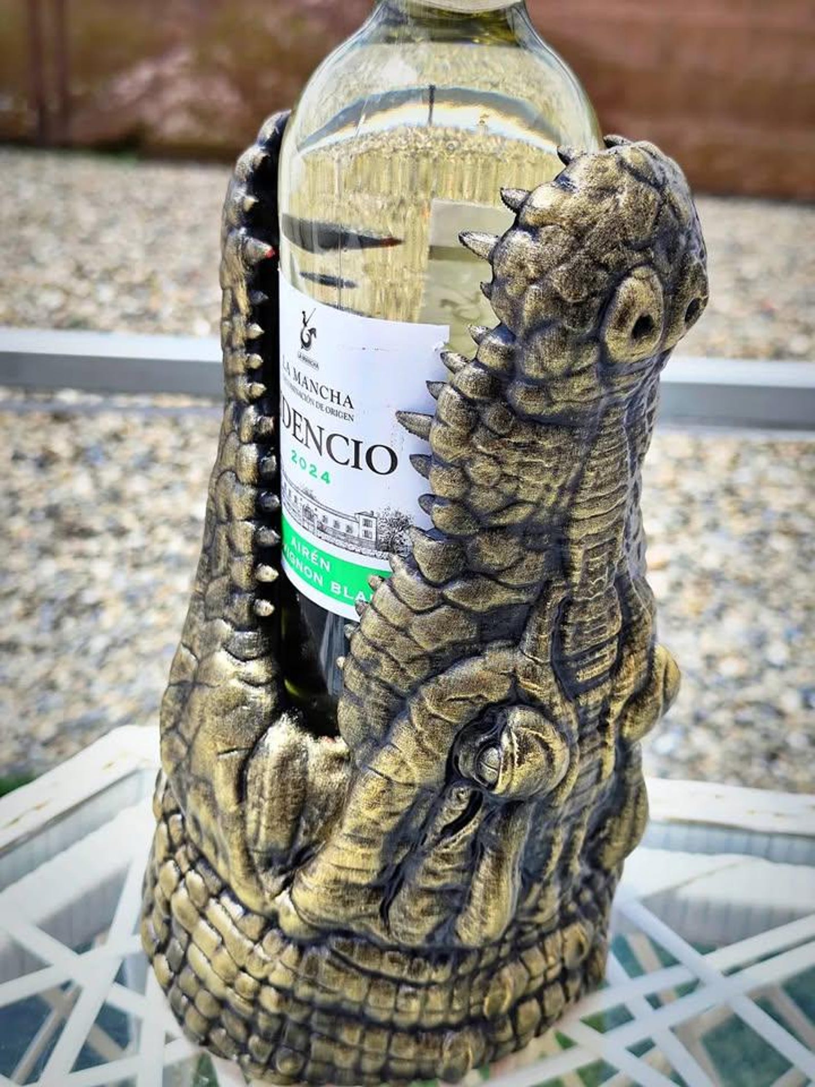 Alligator Crocodiles Head Wine Bottle Display With Antique Gold Accent ...