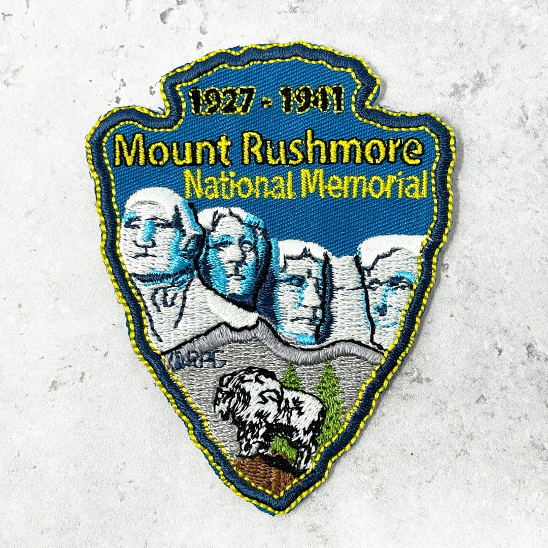Vintage Mount Rushmore Patch 80s Tourist Souvenir Arrowhead National ...