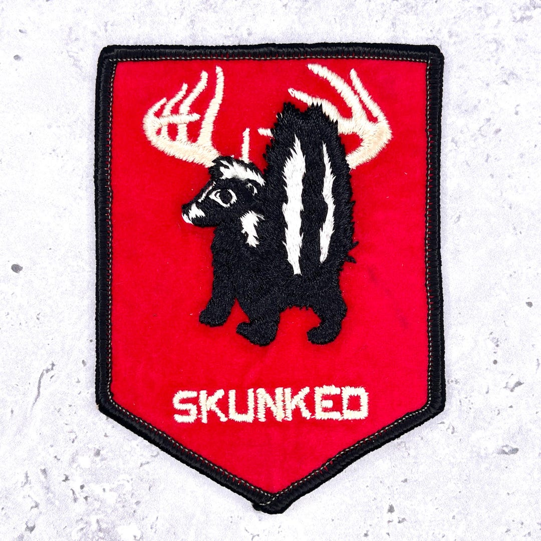 Vintage Skunked Hunting Patch • 80s Deer Buck Skunk • Novelty Iron-on ...