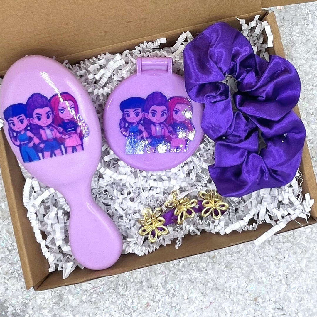 Rumi Demon Hunters Hair Accessories Box for Girls – Brush, Mirror & Box ...
