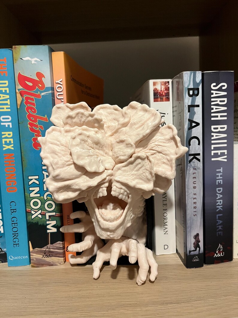 The Last of Us Clicker Book Nook – Horror Shelf Decor | Paintable ...
