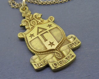 Delta Gamma Crest | Etsy