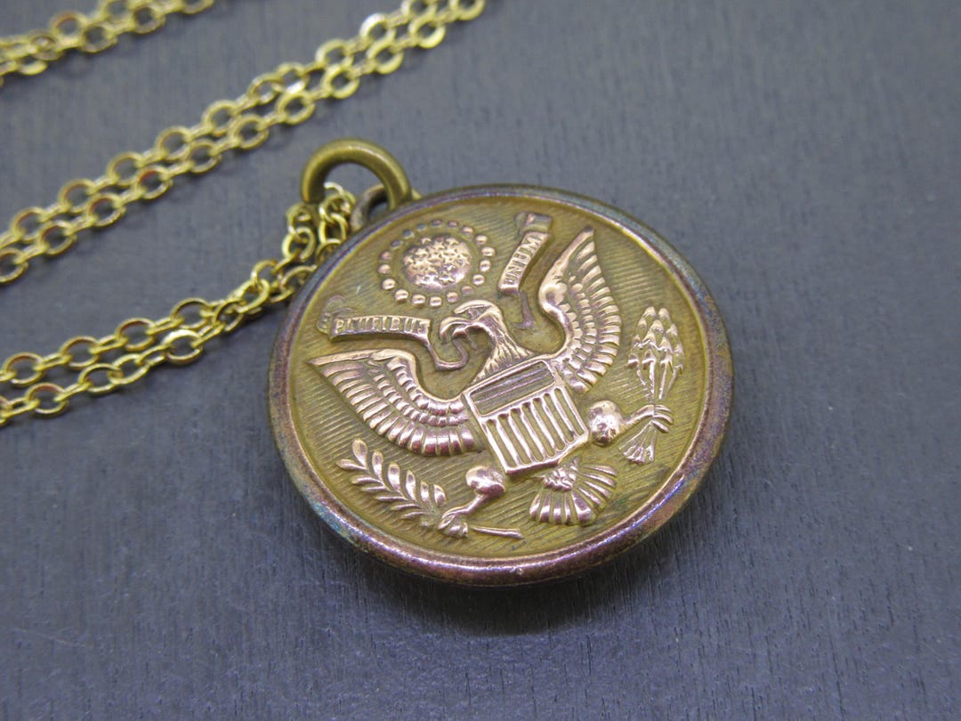Vintage 1940s WW2 Army Seal Locket Necklace With 18" Chain - Etsy