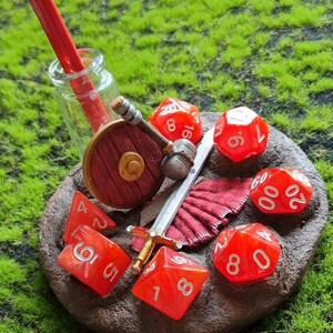Red Highlander Fighter Polyhedral Dice & Pencil Holder Display - TTRPG ...