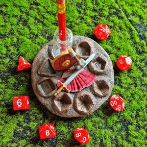 Red Highlander Fighter Polyhedral Dice & Pencil Holder Display - TTRPG ...