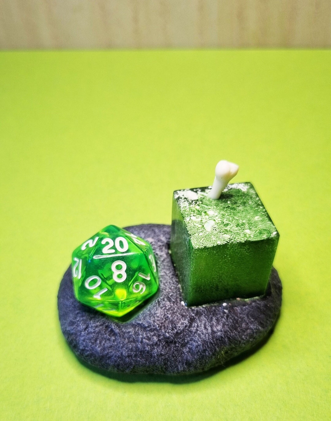 Dissolved Bone - Gelatinous Cube Lucky D20 Holder - Dungeons N Dragons ...