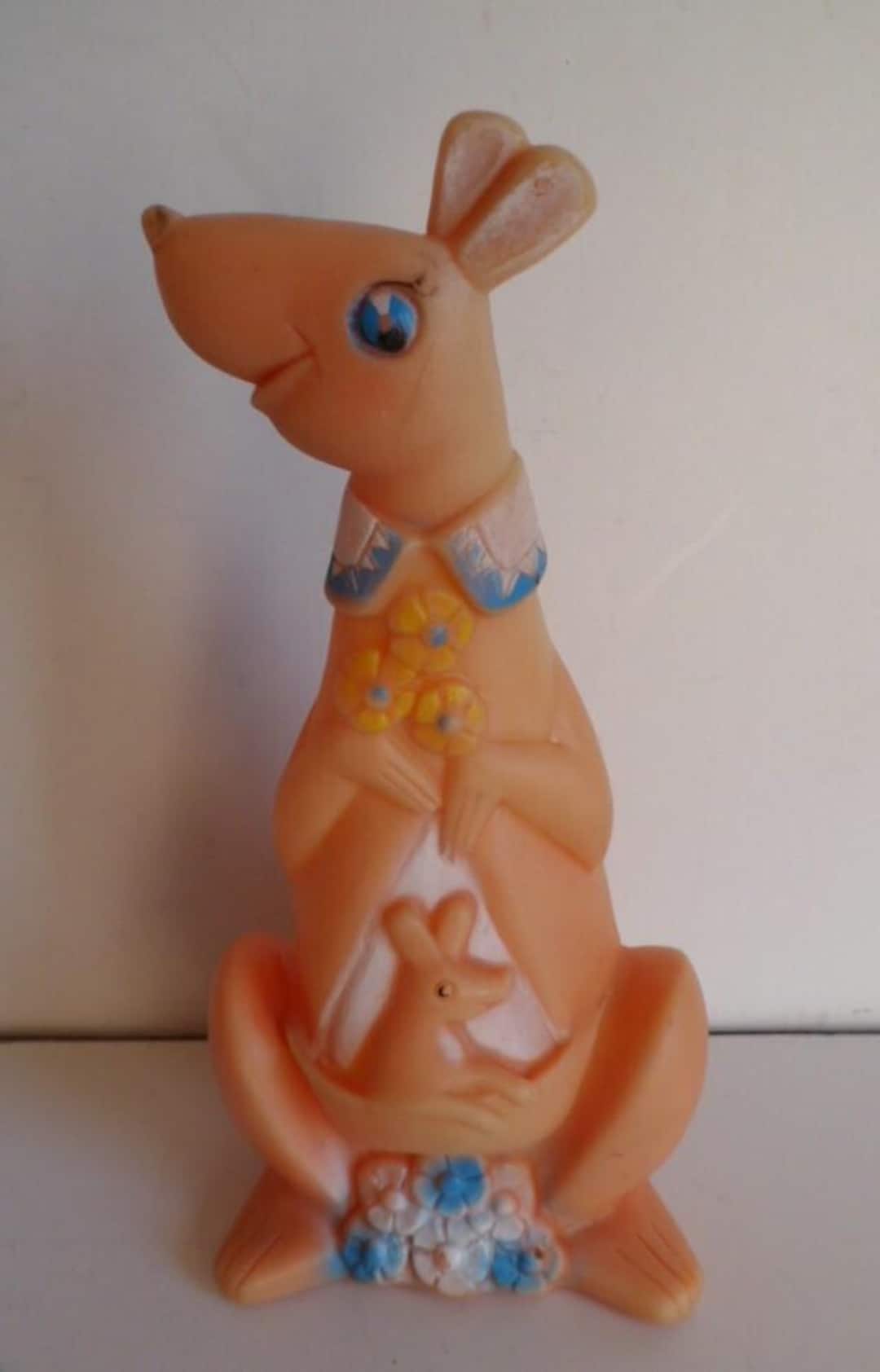 1971 Reliance Rubber Kangaroo Squeak Toy Do You Come From the Land Down ...